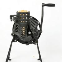 China Manual Corn Sheller Machine Portable Maize Thresher For Farm Harvest for sale