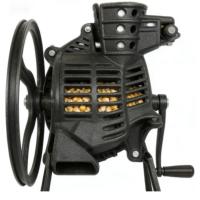 China Manual Corn Sheller Machine Portable Maize Shelling Tool For Farm Use for sale