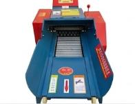 China Alloy Steel Forage Shredder Kneader 1 ton per Hour Grass Cutting Machine 220V 380V for sale