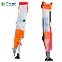 China Manual Seeder Machine Adjustable Hand Push Planter 4kg Capacity 81cm Height for sale