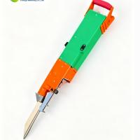 China Handheld Jab Planter Corrosion Resistant Hand Seeder Planting Tool for sale