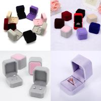 China Wedding Souvenir Gift Velvet Jewelry Display Box for Necklace and Earrings for sale