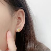 China Europe and Japan Style S925 Sterling Silver Heart-Shaped Earrings with Yellow Diamond for sale
