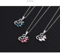 China Unique S925 Sterling Silver Necklace with Austrian Horse Eye Crystal Swan Pendant 2.45g for sale
