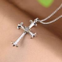 China Men's and Women's Eye of God Cross Pendant in High Fashion S925 Silver with Diamond Shape for sale