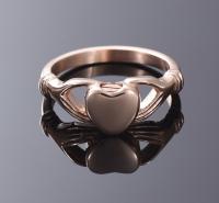 China Hand Embrace Heart Shape Cremation Memorial Ring Stainless Steel Urns for Human Ashes for sale