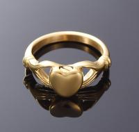 China Hand Embrace Heart Shape Cremation Memorial Ring Stainless Steel Urns for Human Ashes for sale
