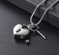 China OEM/ODM Key Heart Urn Necklace for Ashes Keepsake Pendant Stainless Steel Ashes Holder for sale