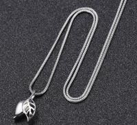 China Stainless Steel Cremation Pendant Necklace Leaf Shape Memorial Urn for Human/Pet Ashes for sale