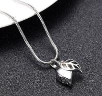 China Stainless Steel Cremation Pendant Necklace Leaf Shape Memorial Urn for Human/Pet Ashes for sale