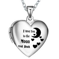 China Unisex Stainless Steel Heart-Shaped Photo Box Pendant Necklace with Engravable Chain for sale