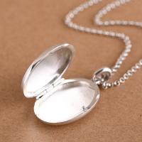 China Women's Fashion Oval Gawu Box Pendant S925 Silver Vintage Thai Silver Charm Pendants for sale