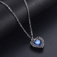 China 18K Gold Plated Stainless Steel Heart Pendant Necklace Sweet and Cool Ethos for Women for sale