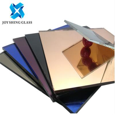 China Green Coloured Mirror Glass 4mm Float Glass Mirror 3300×2140mm - Custom Sizes & Colors Available for sale