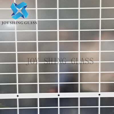 China Ultra Clear Patterned Back Glass 2mm for Solar Panels with ≥75% Reflectivity and 65MPa Surface Stress for sale