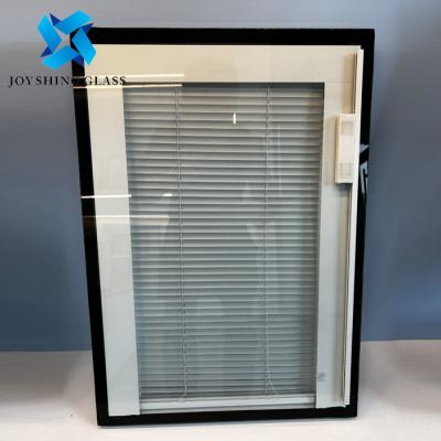 China Custom Aluminum Louvered Glass Window 4-8mm Thickness 4-6 Inch Width with 10 Year Warranty for sale