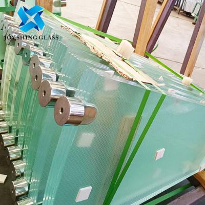 China Custom Ultra Clear Anti-Slip Laminated Glass Stair Treads 3-19mm Thickness with 10-Year Warranty for sale