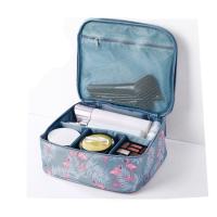 China Metal Zipper Makeup Kit Bags Lightweight PVC Cosmetic Organizer Bag for sale