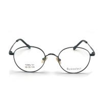 China TD025 Fashionable Titanium Frame Sunglasses for Women for sale