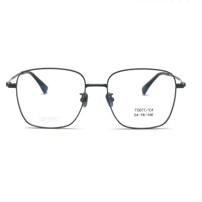 China TD077 Sleek Titanium Optical Frame for Men for sale