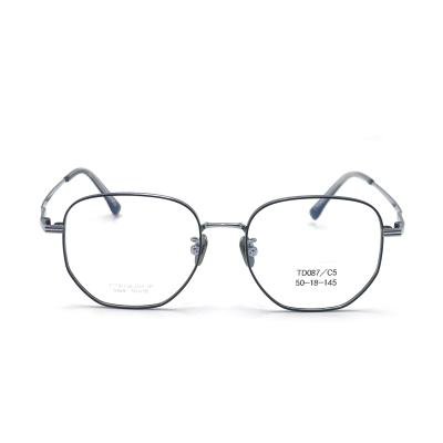 China TD087 Lightweight Titanium Glasses for a Comfortable Fit for sale