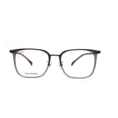 China TN3386 Titanium Frame With Square Eyeshape 148mm Temple Length for sale