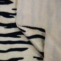 China 100% polyester and velboa fabricWidth: 60 inchesUsed for toy, shoes and bagsWeight: 200 to 300gsm for sale