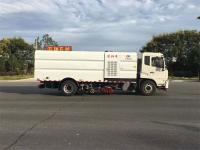 China Dongfeng 9 cbm Water Tank 7 cbm Dust Tank Sweeper Truck 4700mm Wheelbase 190hp for sale