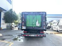 China 6 Gears Transmission Street Sweeping Truck 9m³ Water Tank 7m³ Dust Bin Airport Road Cleaning for sale