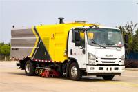 China Isuzu KV100 115hp Eu 5 Road Sweeper Truck 2.5m3 Water Tank High Pressure Dust Reduction for sale