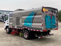 China Versatile Diesel Engine Street Sweeper Vehicle With High Pressure Washing for sale