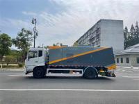 China CCC Certified Wet and Dry Road Sweeper Truck 10cbm Water Spray Dust Removal 18000kg GVW for sale