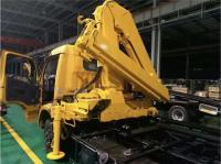 China Diesel Fueled Flatbed Wrecker Truck 8 Tons With Folding Crane for sale