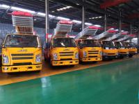 China JMC 28m High Building Moving Ladder Bucket Truck Aerial Ladder Truck 4080kg for sale