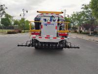 China Dongfeng 4000L Asphalt Spray Truck 120HP YC4FA120-30 Engine Intelligent Control for sale