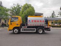 China Dongfeng 4000L Asphalt Spray Truck 120HP YC4FA120-30 Engine Intelligent Control for sale