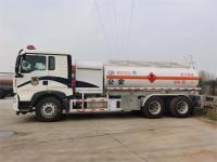 China Sinotruck Howo 20000L Air Jet Aviation Refueling Truck 6x4 340HP for Remote Airfields for sale