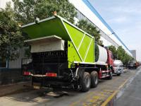 China Sinotruck Howo 8000L Asphalt Synchronous Chip Seal Truck 6x4 Anti Slip Anti Seepage for sale