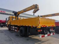 China Dongfeng 190hp 8 Ton XCMG Straight Arm Truck Mounted Crane 4x2 9000x2500x3750mm for sale