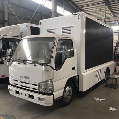 China ISUZU 4x2 P5 LED Display Advertising Truck 3 Sides 6.75 sqm Screen 72kW for sale