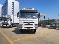China SINOTRUK HOWO 6x4 20-25 Ton Refrigerator Truck 10 Wheel 340HP Refrigeration Unit for sale