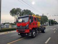 China Dongfeng 4x4 Double Cabin Truck Mounted Crane with XCMG 5 Ton Straight Arm for Military Use for sale