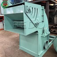 China Biomass Wood Crusher Machine 4 Inch Sawdust Charcoal Pulverizer for sale