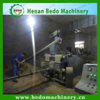 China Mechanical Wood Briquette Machine For Stamping Sawdust 8000kg for sale