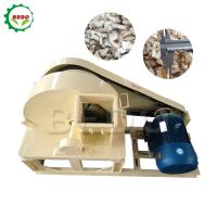 China Portable Wood Shaving  Sieving Machine Animal Poultry Chicken Bedding Large Wood Shavings Making Machine for sale