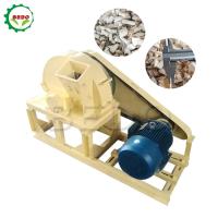 China Portable Wood Shaving  Sieving Machine Animal Poultry Chicken Bedding Large Wood Shavings Making Machine for sale