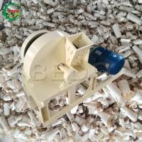 China Chicken Bedding Walnuts Wood Pallet Chipper Shaving Machine for sale