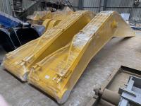 China Maximize Your Jobsite Efficiency: A Custom-Boom Pile Driver with Integrated Bucket Capability for sale