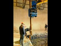 China Side Grip Vibro Hammer: Compact Design & High-Efficiency for Narrow Spaces for sale