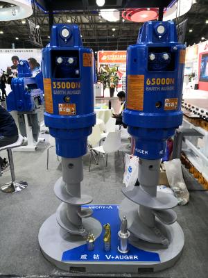 China Hydraulic Earth Drilling Auger 30000N For 20 - 27 Tons Excavator for sale
